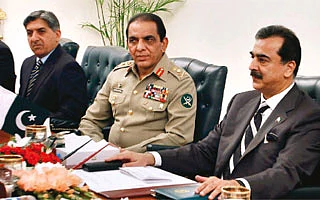 Pakistan army commanders meet amid tensions | Khaleej Times