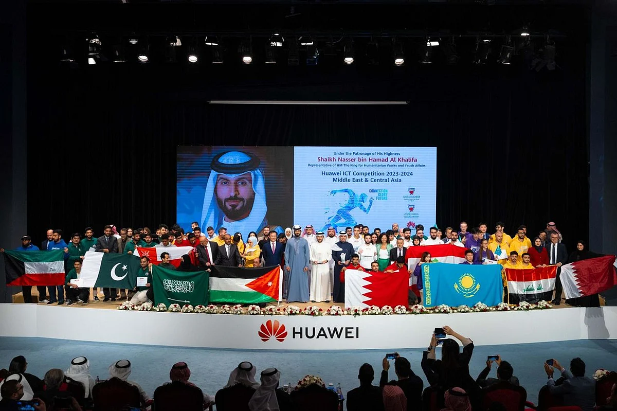 Young ICT talent from the UAE recognised at regional finale of Huawei ...