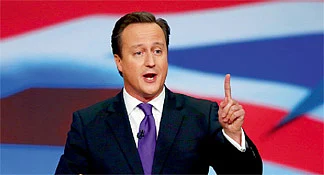 British PM Cameron on ropes after “catastrophic” week | Khaleej Times