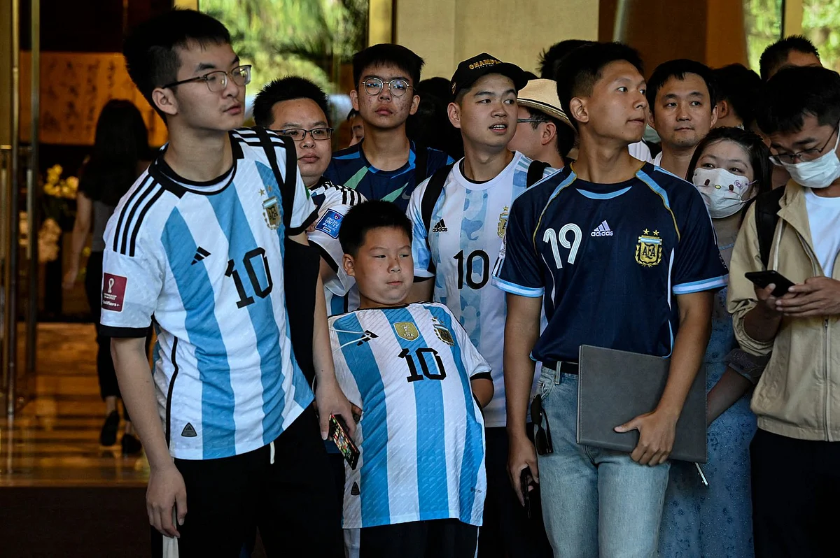 Watch: 'Messi, Messi, Messi'.. fans go crazy as Argentina superstar ...