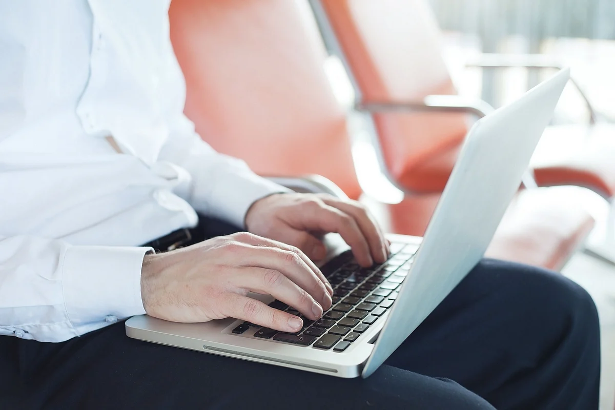 UAE: Can my minor son take up work during summer break? What work ...