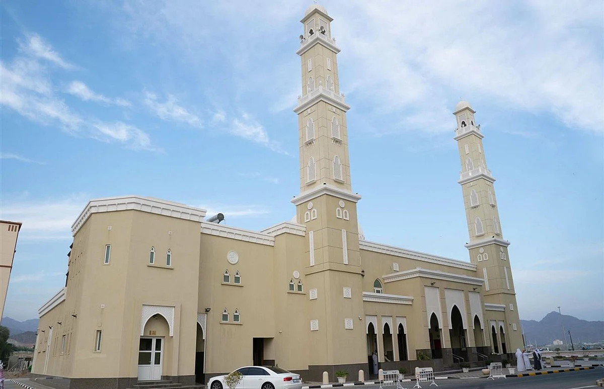 Sharjah: 93 mosques to offer Friday sermons, lessons in 5 languages ...