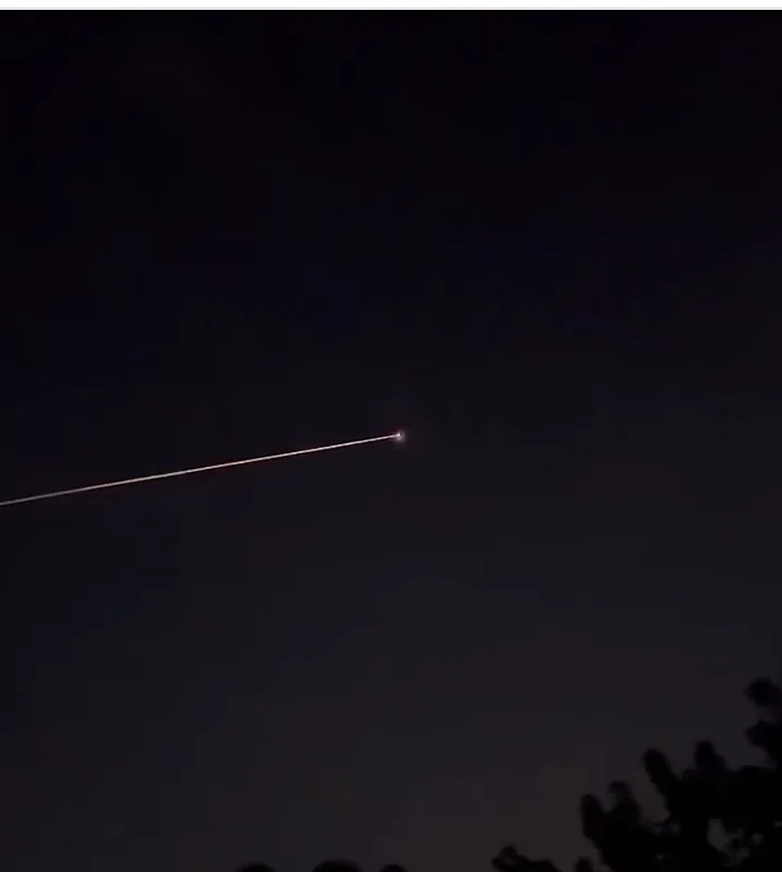 Watch: UAE astronaut AlNeyadi's spacecraft streaks across night sky ...