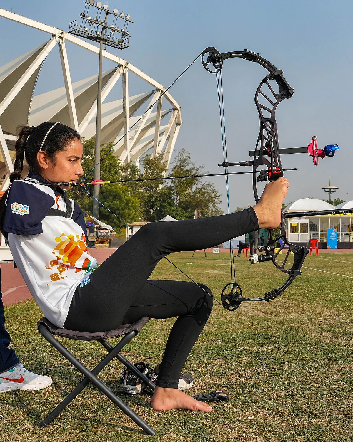 Armless archer Sheetal Devi strikes gold at Para Games in India ...