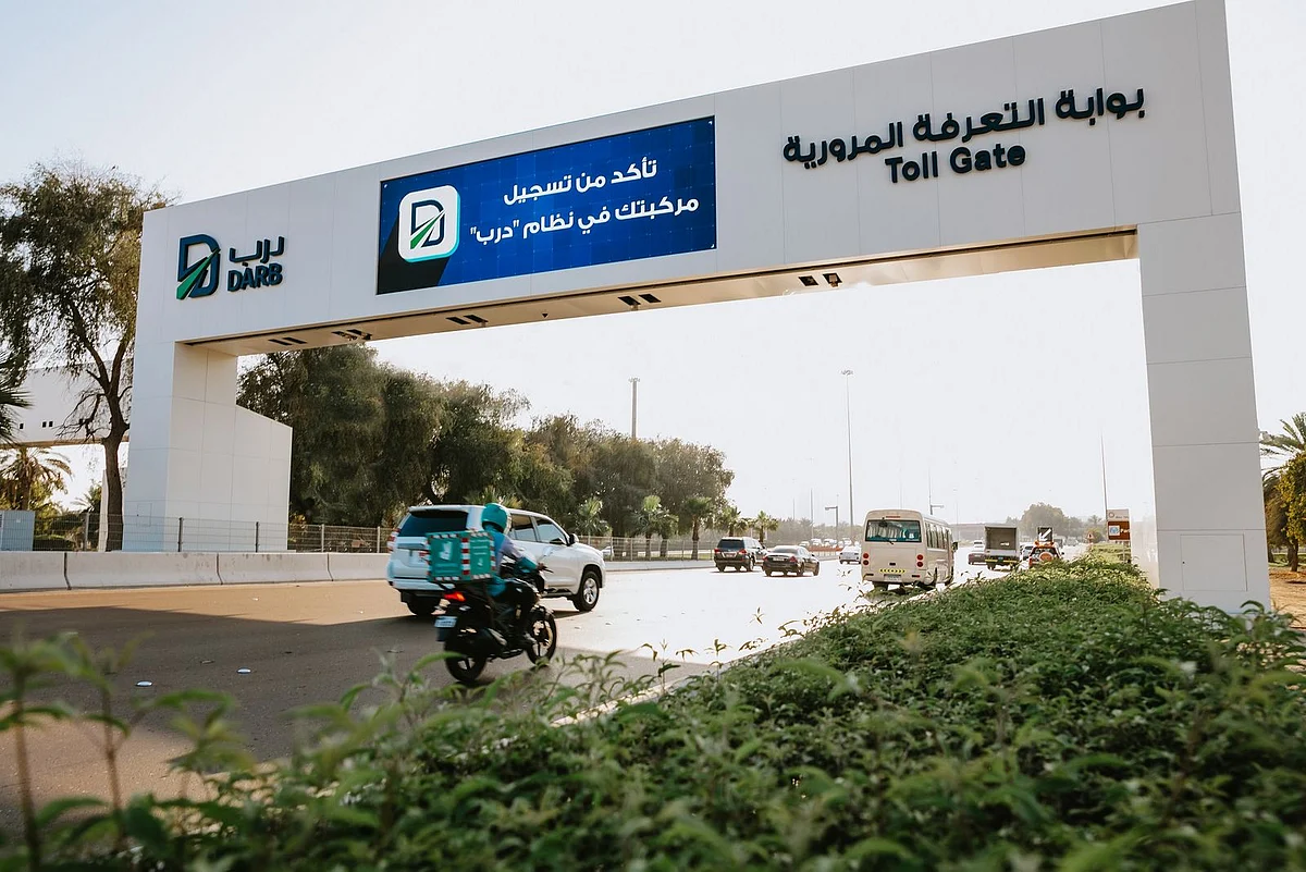 Abu Dhabi: Over 3.4 million vehicles used Darb toll gates during peak ...