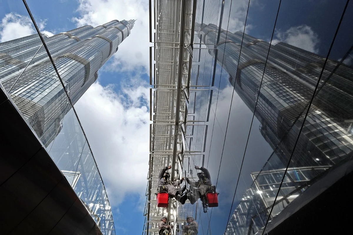 Private fireworks viewing area, soundproof rooms: Burj Khalifa ...