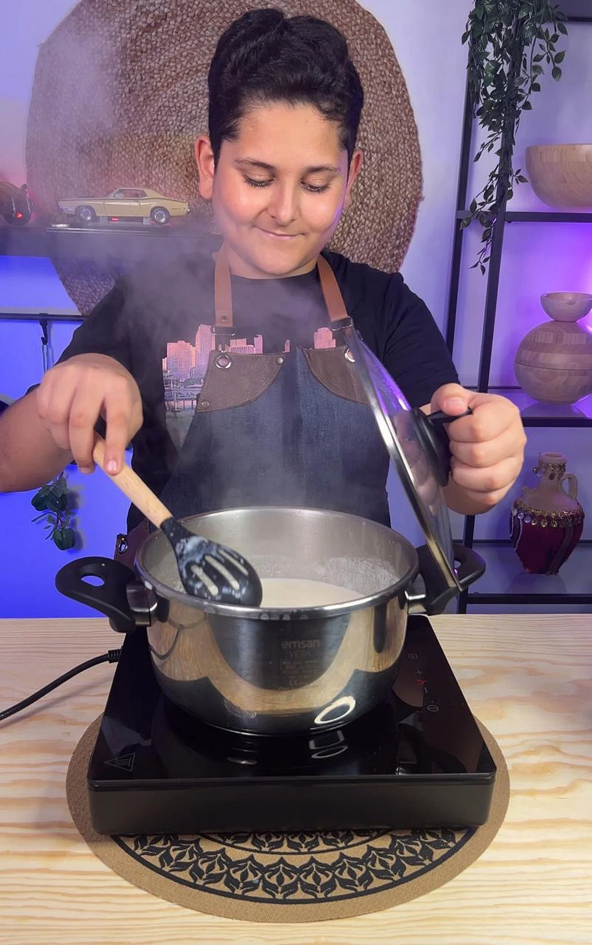 UAE: 12-year-old Palestinian chef goes viral with his cooking 'twists ...