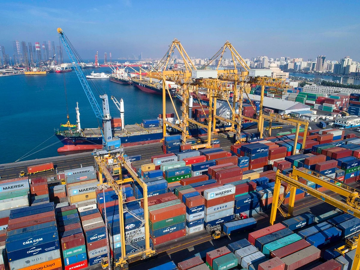 Gulftainer introduces New container service at Sharjah Terminal ...