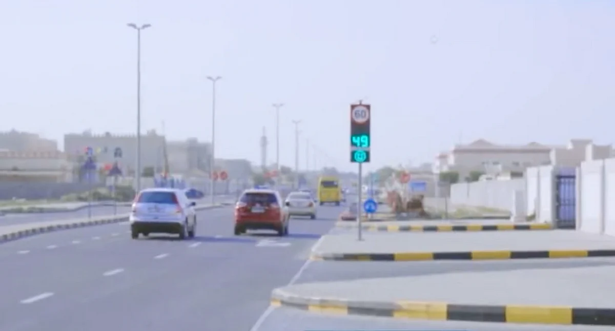 UAE: New smart speed limit signs set up near schools, residential areas ...