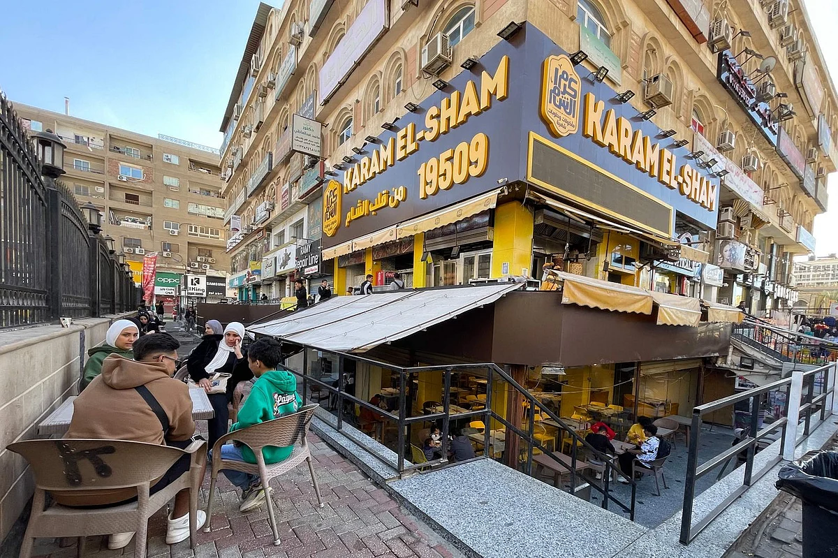 'I can finally go home': Syrians in Egypt rejoice at fall of Assad ...