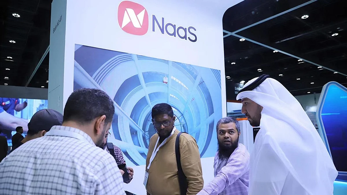 The NaaS autonomous charging robot comes to EVIS 2023 | Khaleej Times