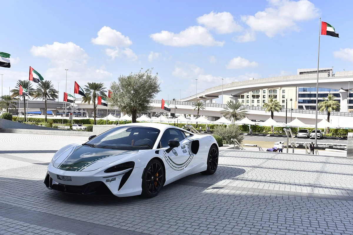 Dubai Police to showcase supercars, grand parade, latest tech at ...