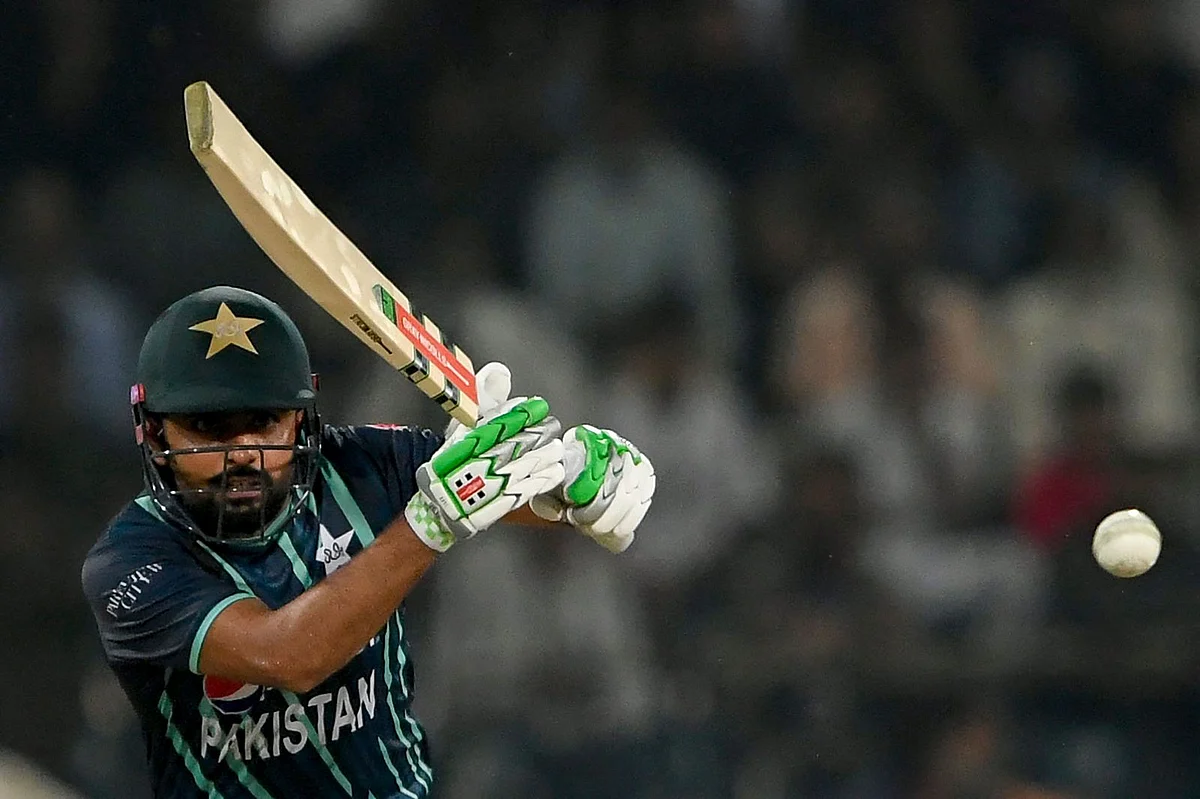 Sixth T20I: Azam matches Kohli to lift Pakistan to 169-6 against England
