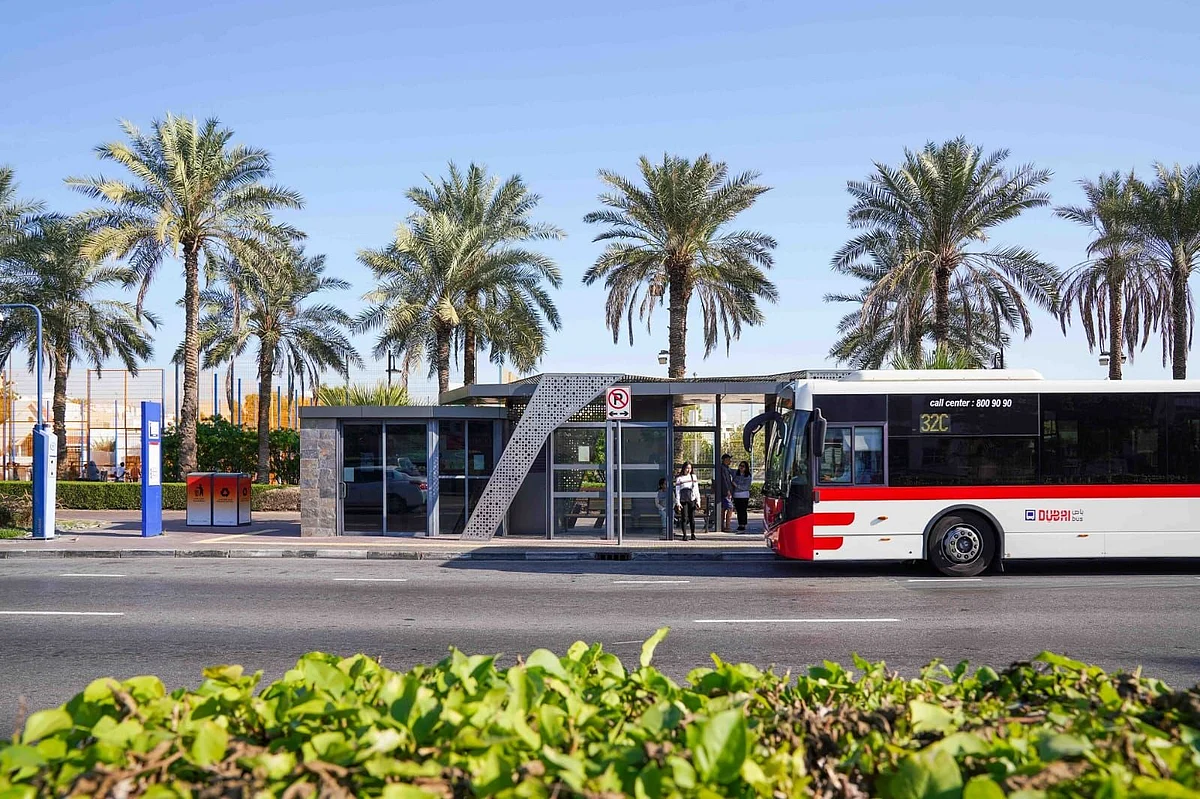 Dubai: RTA's eco-friendly hydrogen bus to be tested on the roads ...