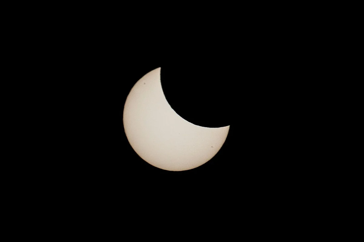 Watch: Incredible scenes as Moon covers half of Sun during 2-hour ...