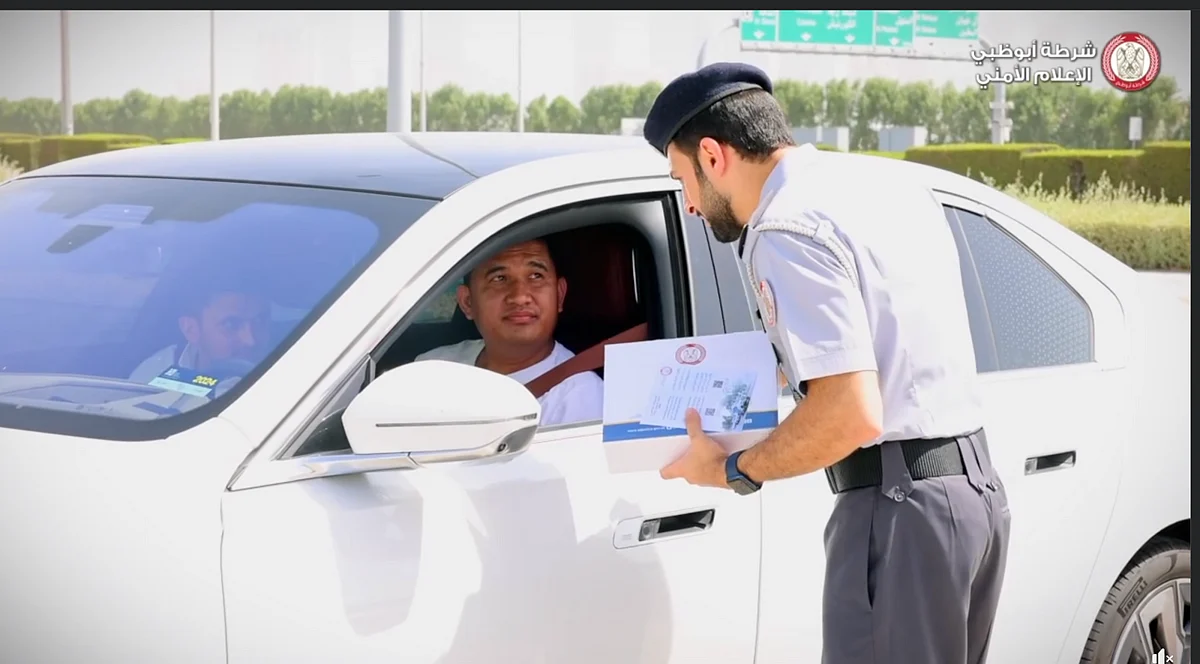 Video: UAE drivers get free fuel cards for following traffic rules in ...