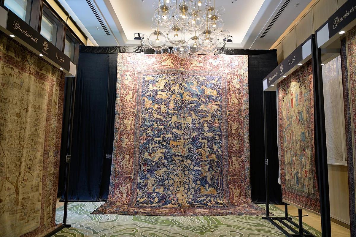 Dubai: Rare antique carpets used by kings, on display at Atlantis the ...