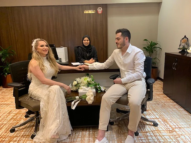 Watch: Israeli interfaith couple ties the knot in Abu Dhabi under new ...