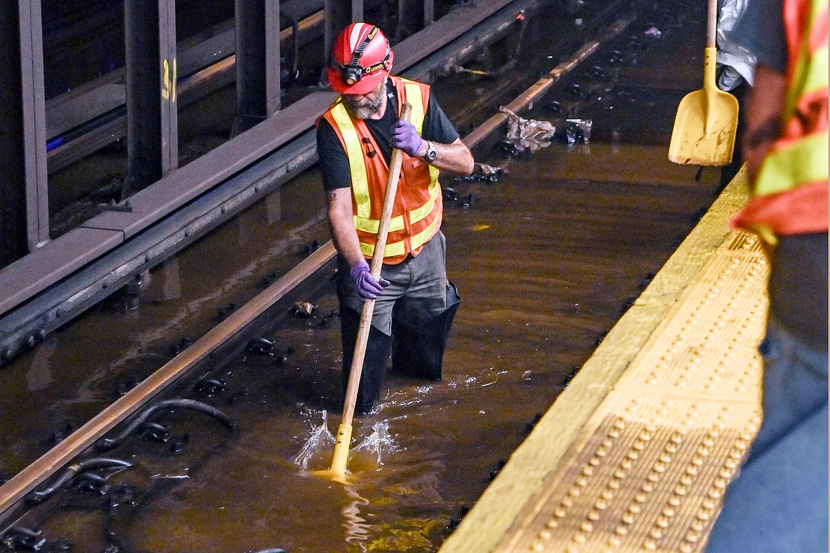 Look: 127-year-old water main gives way under NYC's Times Square ...