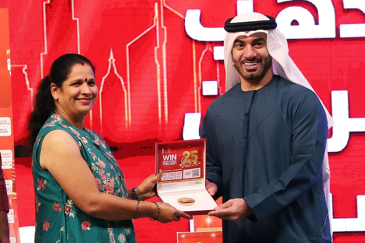 Kanz announces Ms Nethravathi as the lucky winner of DSF Raffles