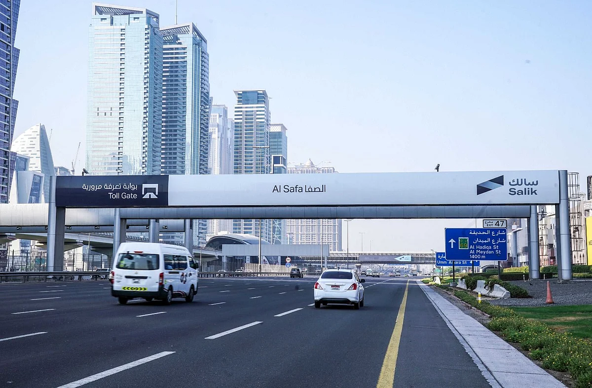 Dubai: Two new Salik toll gates to be added on major roads | Khaleej Times