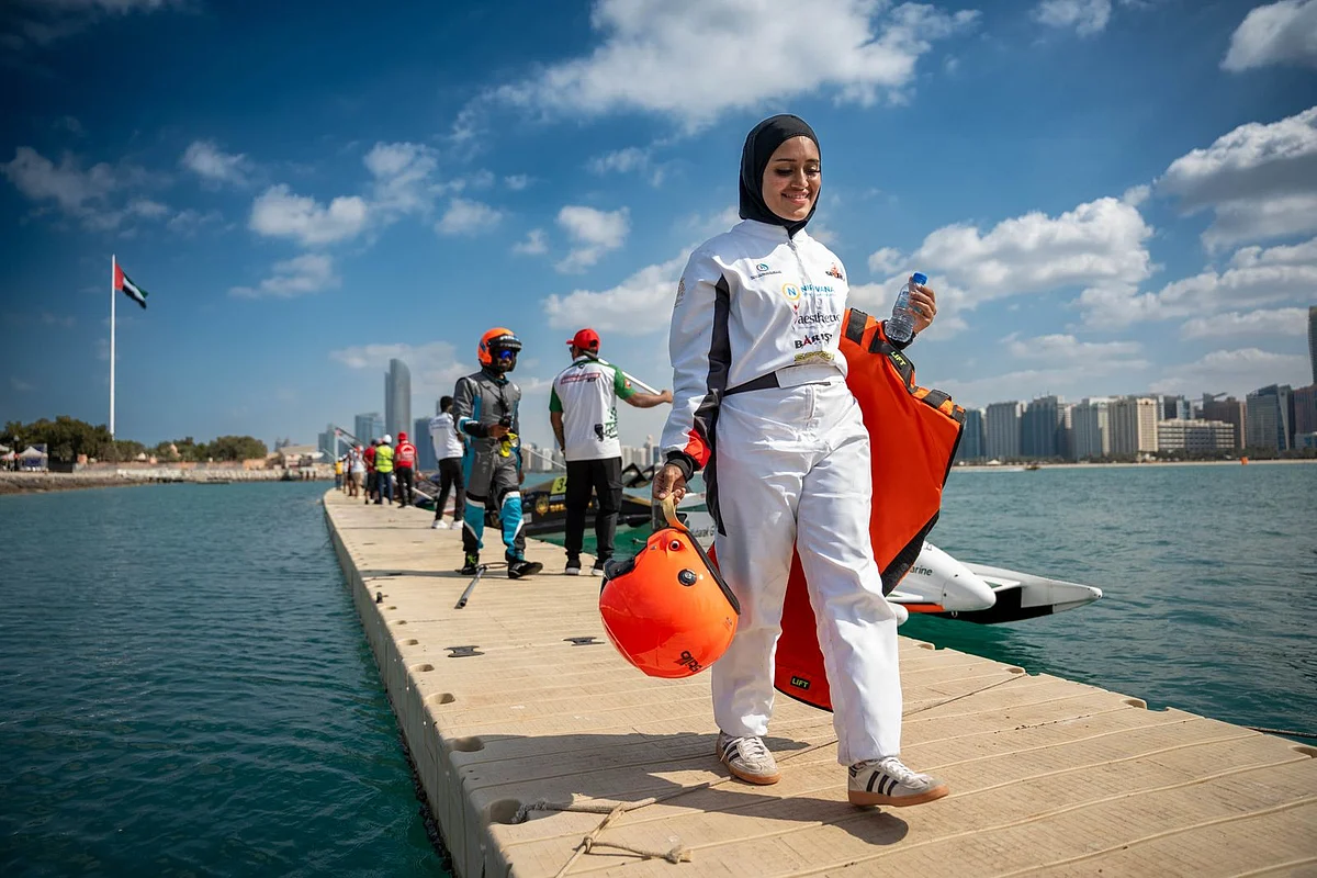 Meet first UAE woman in speedboat racing, joining national team at 21 ...