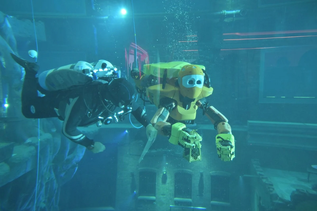 Dubai: Meet the human-like robot that can play billiards, dive deep ...