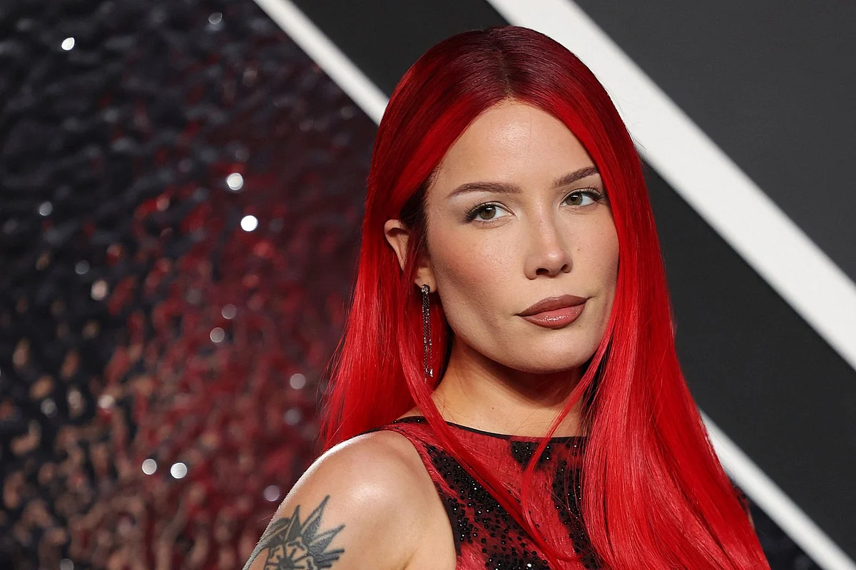 Halsey supports her mum as she recovers from second breast cancer ...