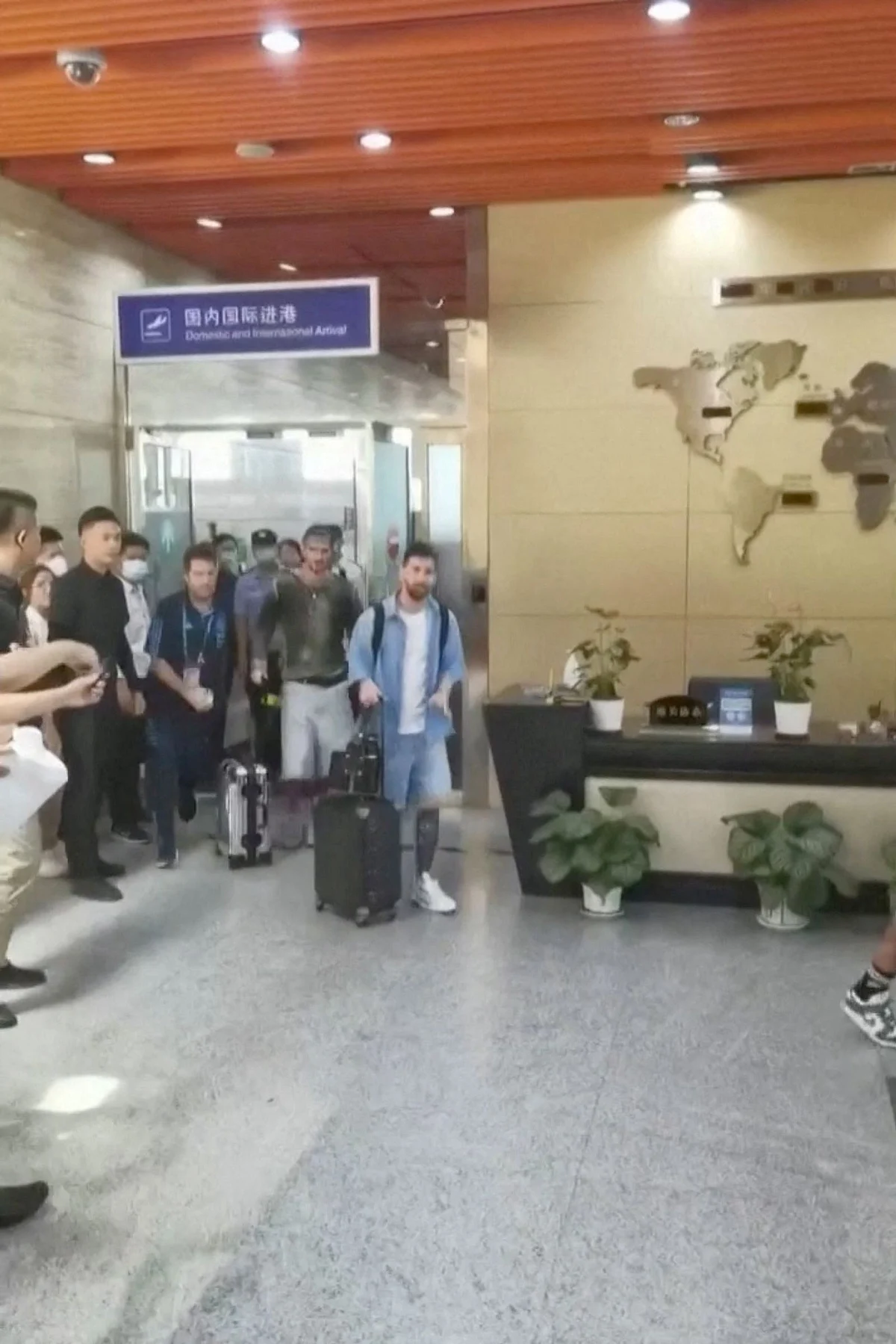 Lionel Messi stopped in China over passport, say reports; video ...
